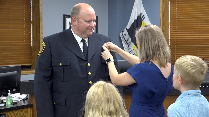 New Kearney Fire Chief Aaron Jameson, other officers receive badges at ...