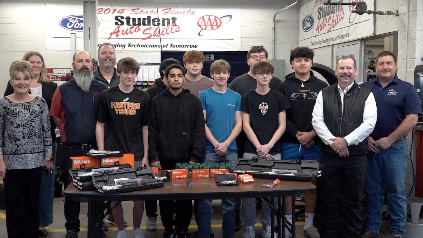 Three Central Nebraska high school automotive classes receive new tools ...