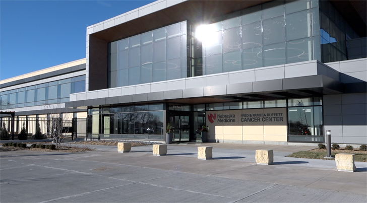 Offering hope and convenience, Nebraska Medicine opens $52M cancer ...